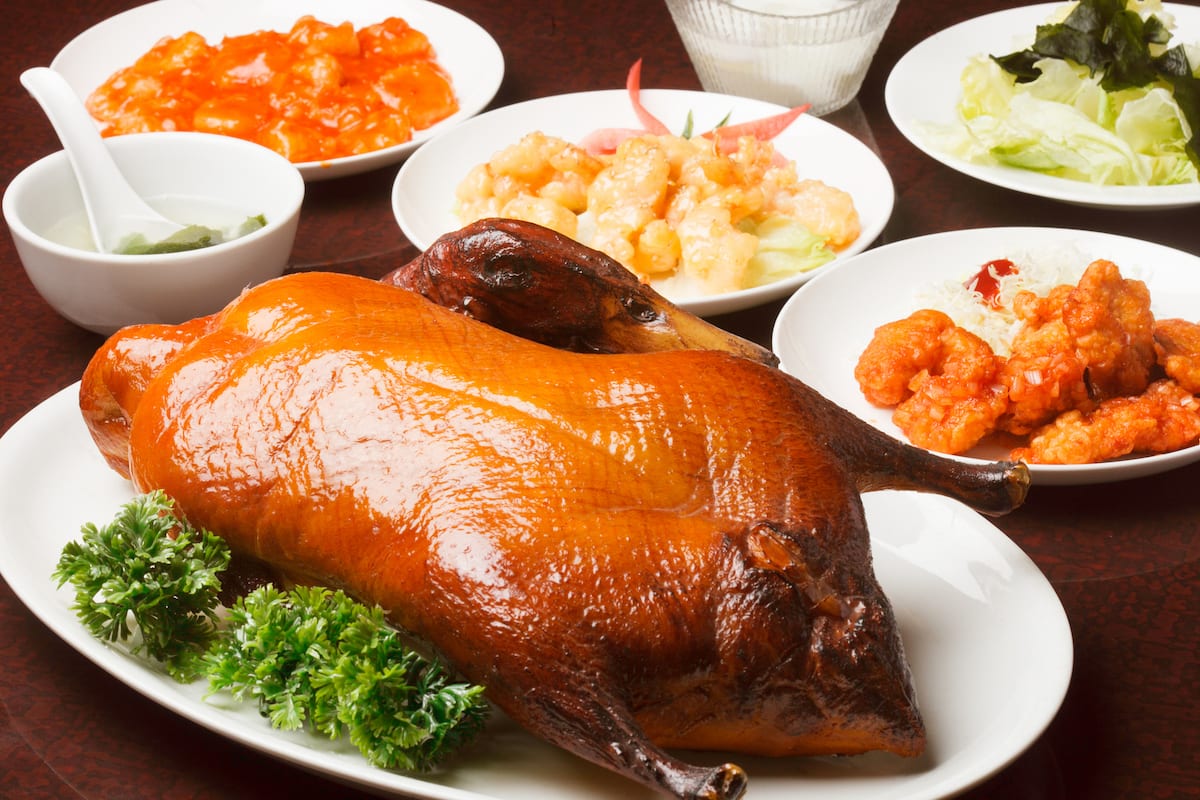 【2024年7月最新】横浜中華街食べ歩き6選！本場の北京ダックと観光におすすめのホテルを解説 - AVA Travel（アバトラベル）